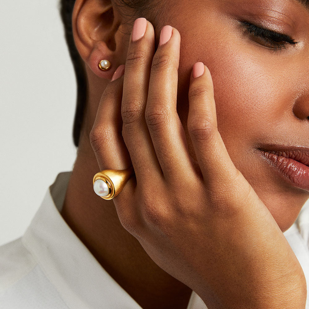 Mini Signet Ring | Pearl | Dean Davidson Jewelry